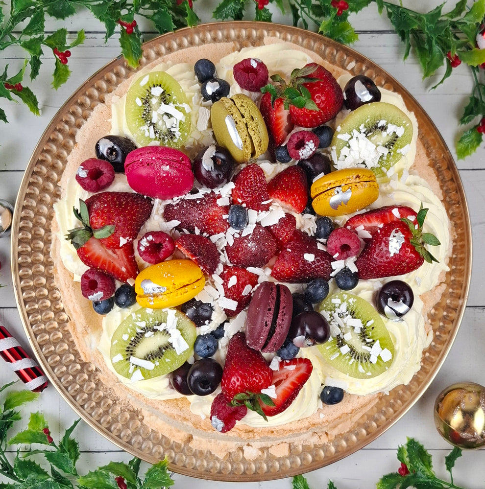 Christmas 2025 Pavlova – Constant Craving Cakes