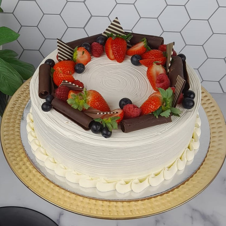 Decoration – Constant Craving Cakes